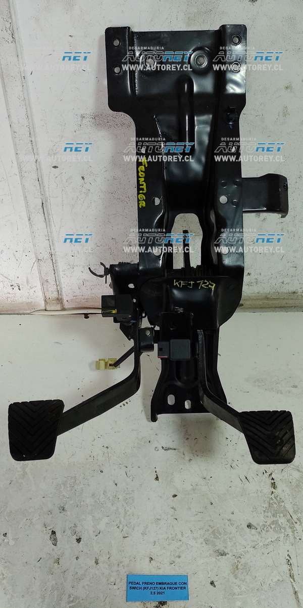 Pedal Freno Embrague Con Swich (KFJ127) Kia Frontier 2.5 2021 – Desarmaduria Autorey