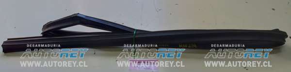 Goma Vidrio Puerta Trasera Derecha (HSF219) Hyundai Santa Fe GLS 2.4 MEC 4×2 2014 – Desarmaduria ...