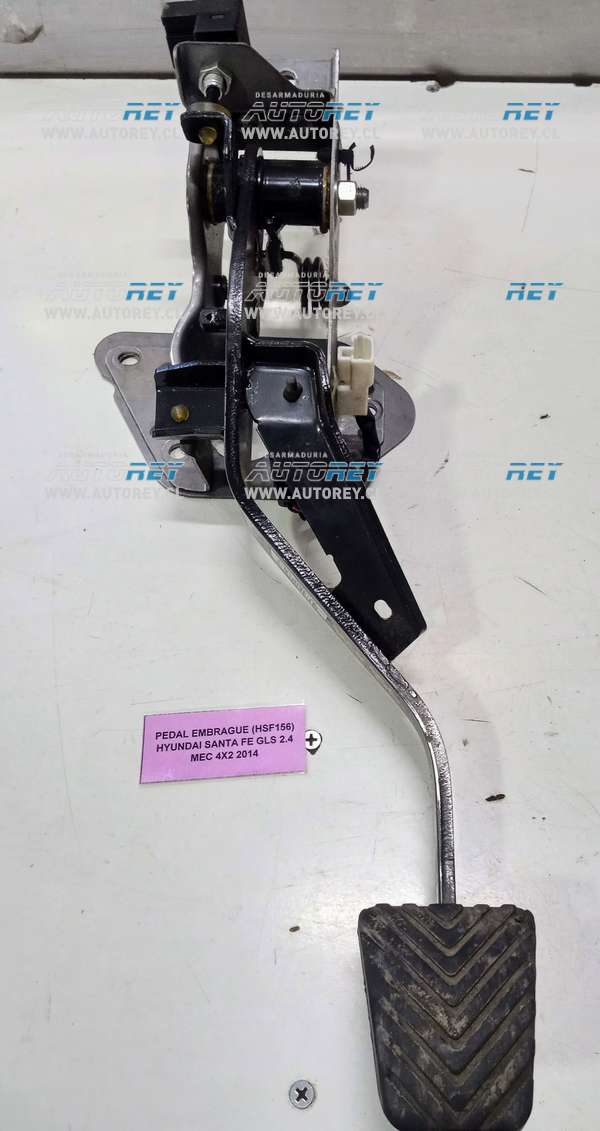 Pedal Embrague (HSF156) Hyundai Santa Fe GLS 2.4 MEC 4×2 2014 – Desarmaduria Autorey