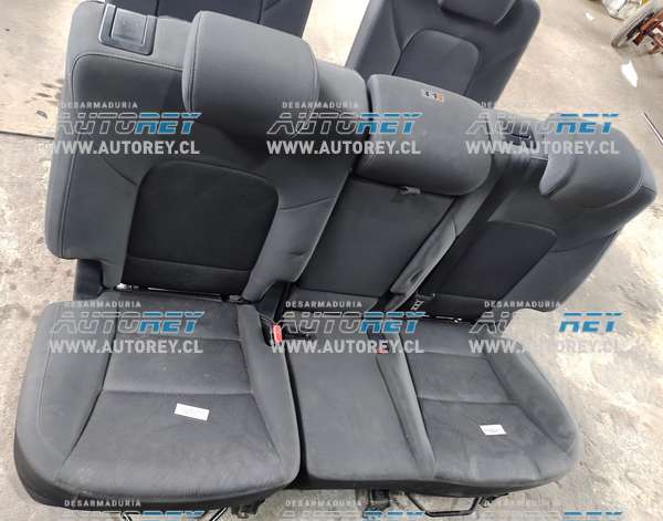 Juego Asientos (HSF003) Hyundai Santa fe GLS 2.4 MEC 4×2 2014 – Desarmaduria Autorey